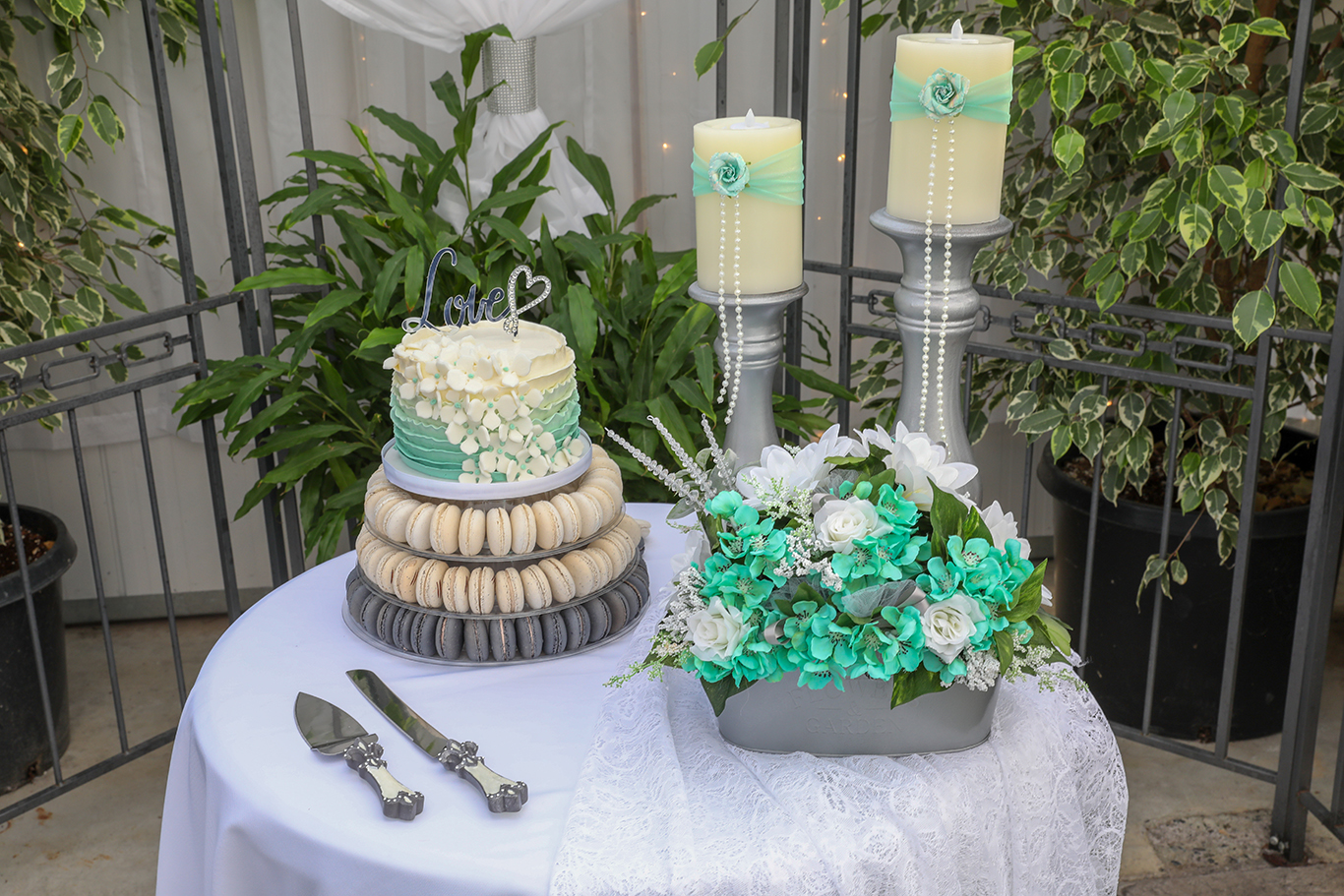 Cake table – Perfect Touch Wedding Decor & Rentals